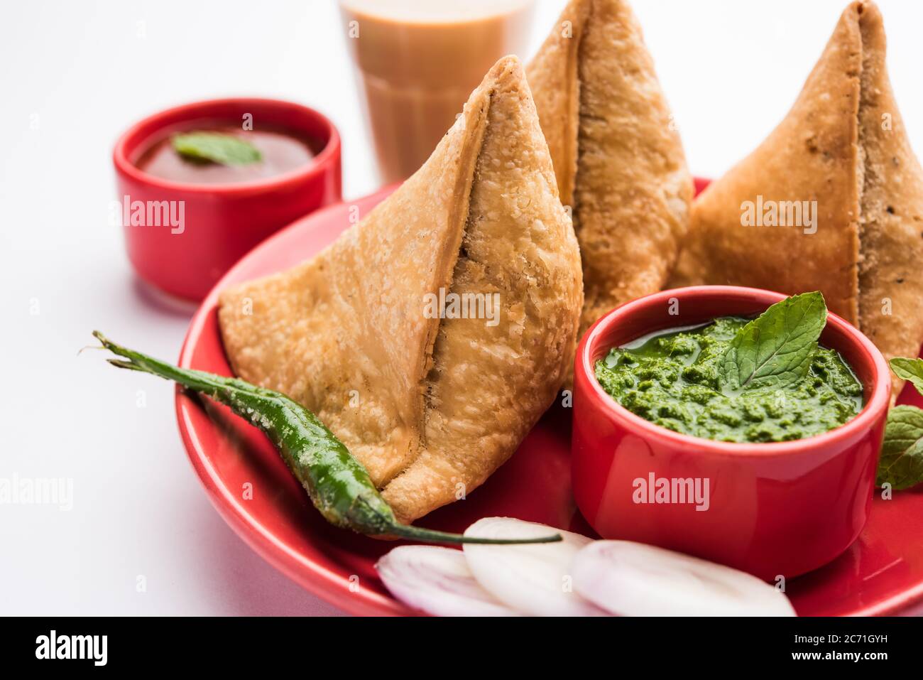 Samosa - Triangle shape fried / baked pastry with savoury filling ...