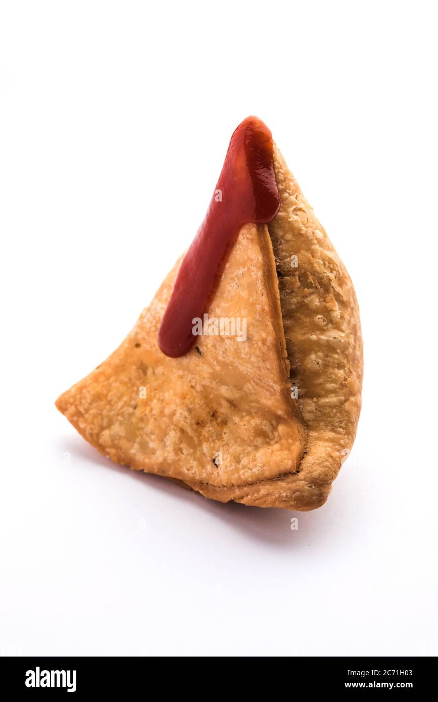Samosa - Triangle shape fried / baked pastry with savoury filling ...