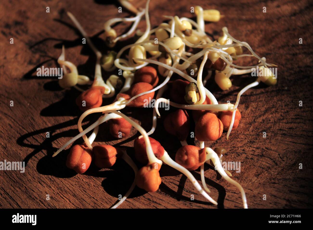 Green gram hi-res stock photography and images - Alamy