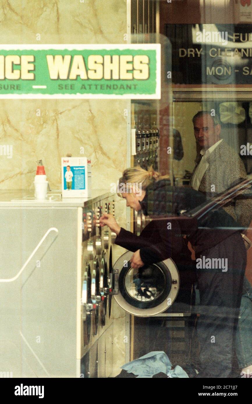 Clothes show presenter hi-res stock photography and images - Alamy