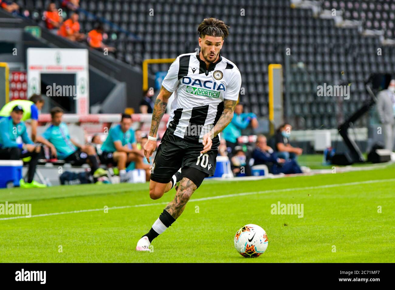 Rodrigo de paul shirt hi-res stock photography and images - Alamy