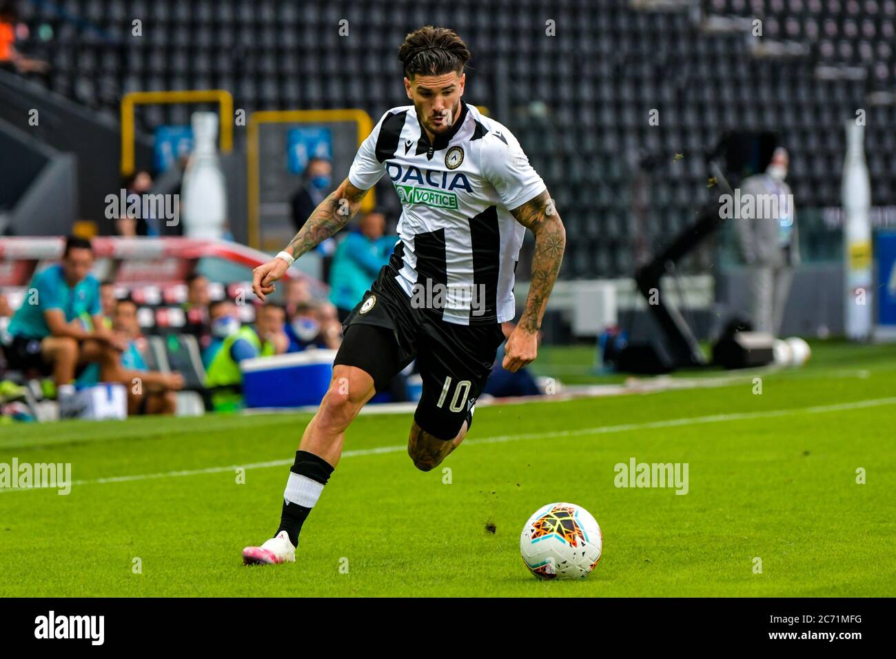 Rodrigo de paul shirt hi-res stock photography and images - Alamy