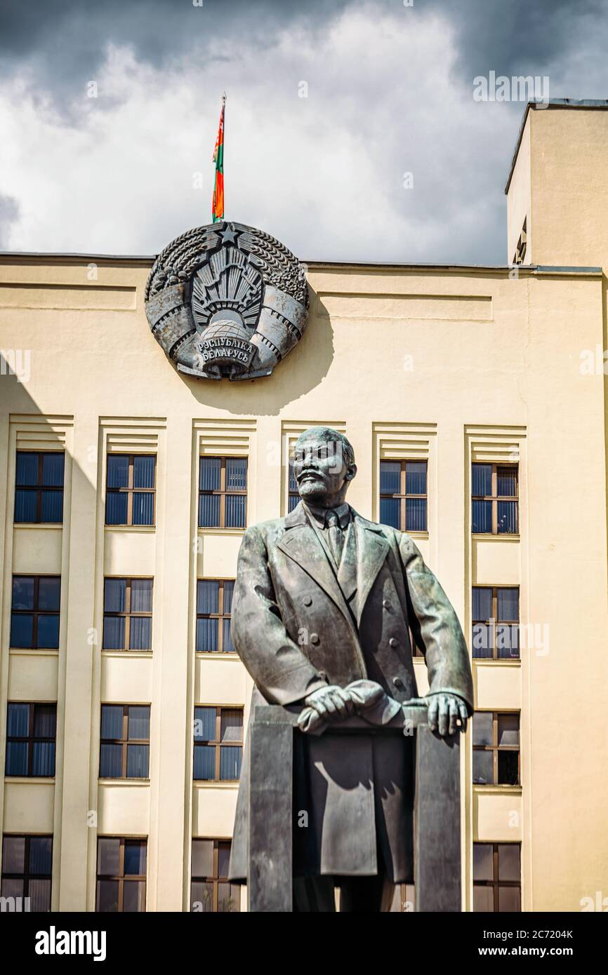 Lenin sculpture at independence square in Minsk, Belarus Stock Photo ...