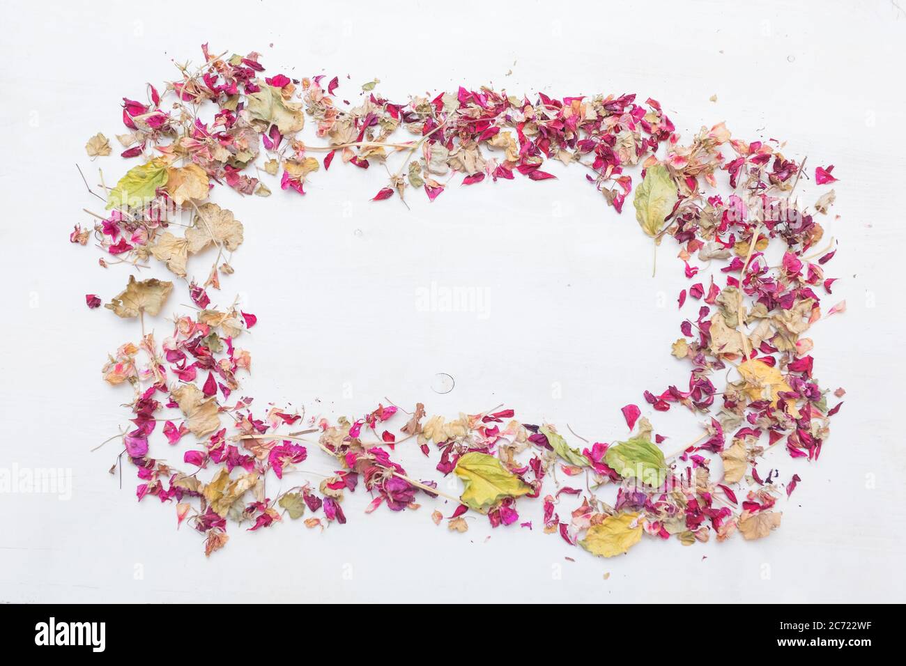 Crushed flowers hi-res stock photography and images - Alamy