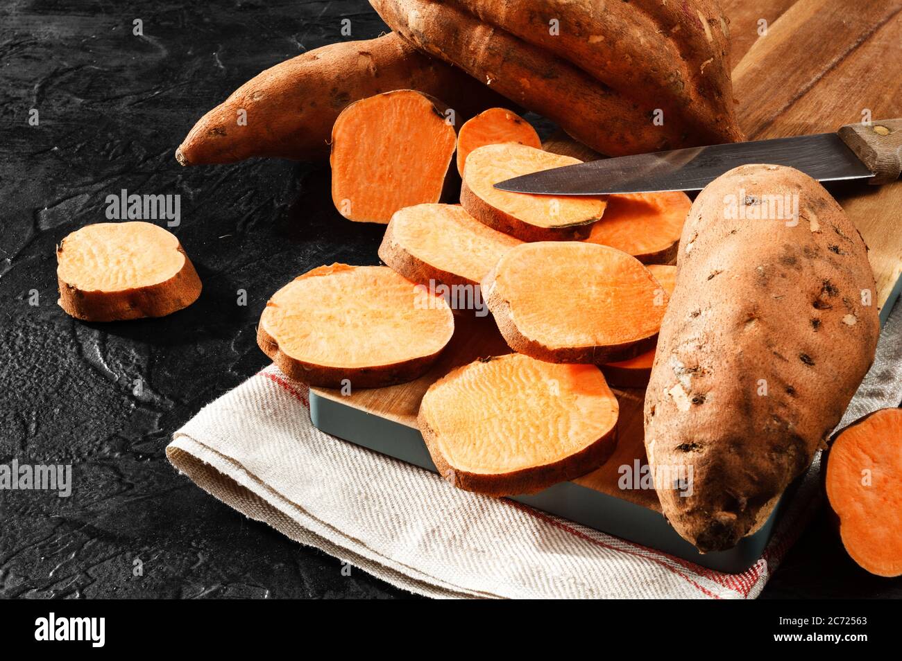 Sweet potato raw vegetables hi-res stock photography and images - Alamy