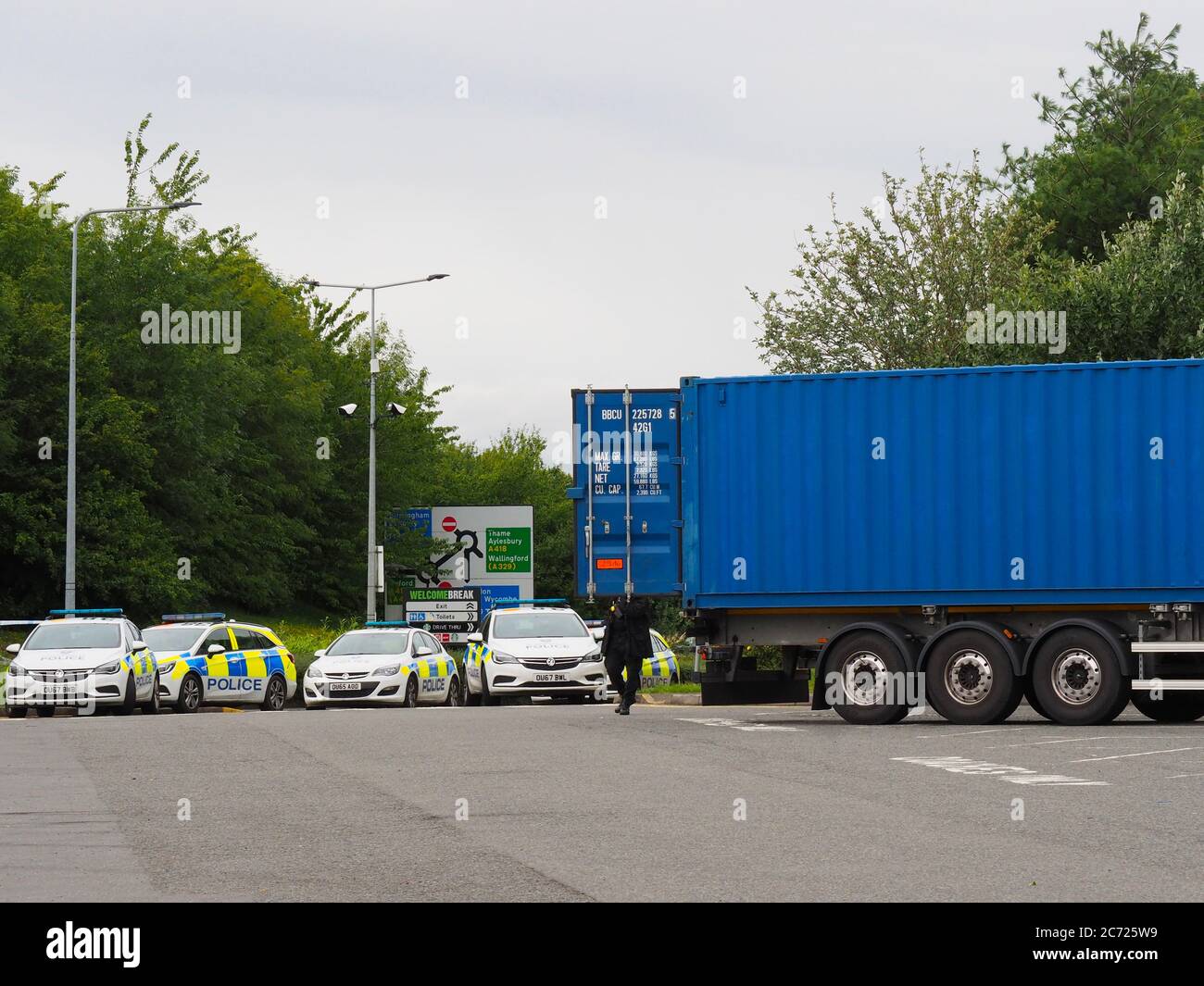 Oxford services on the m40 hi-res stock photography and images - Alamy