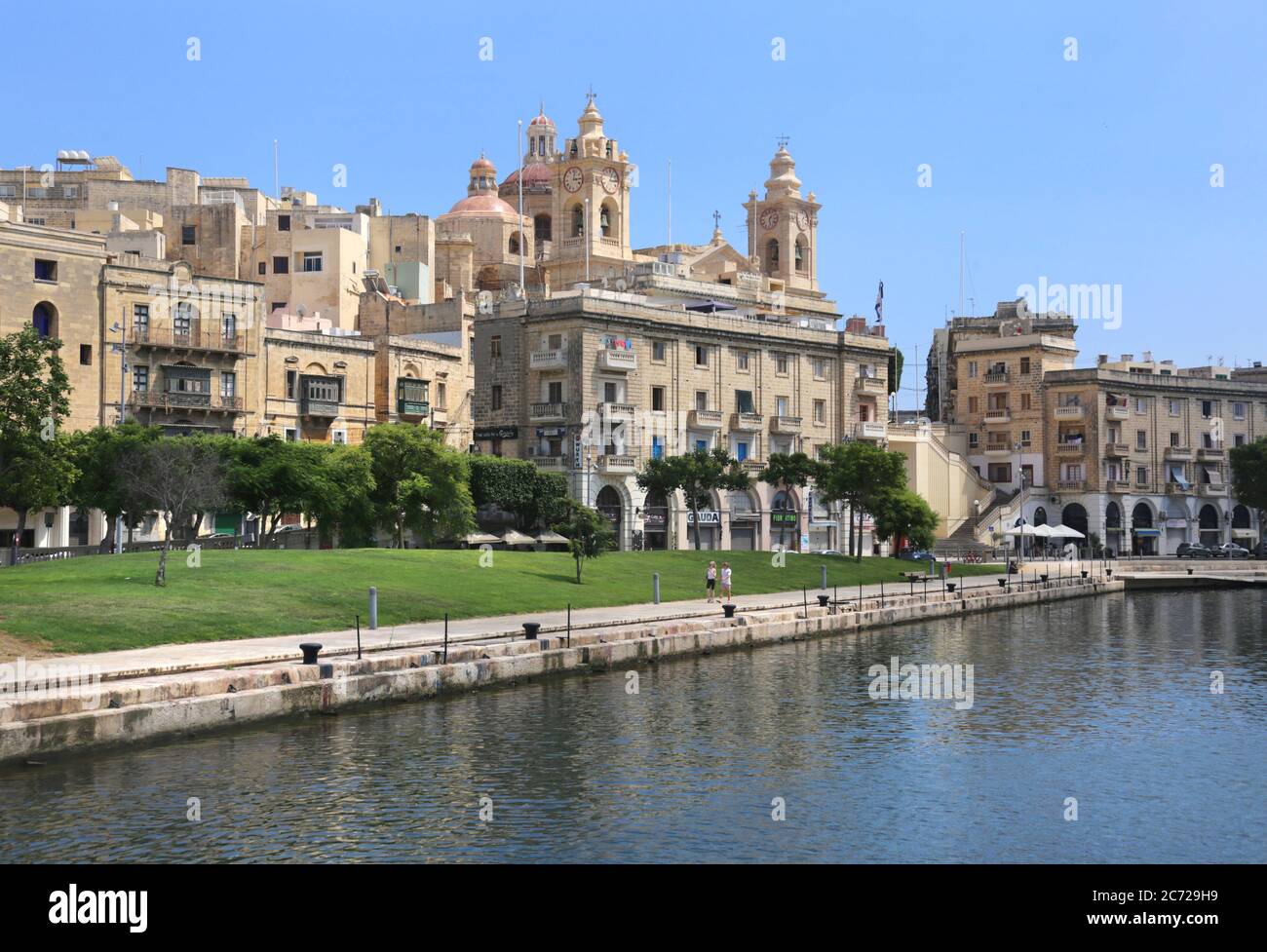 Birgu (Vittoriosa). Malta. A view from Senglea over Dockyard Creek at ...