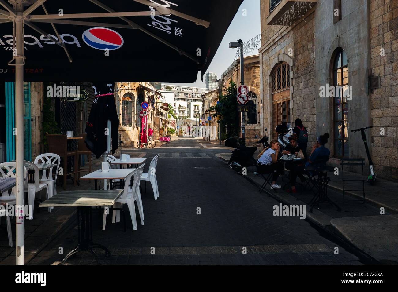 Tel aviv coffee shop hi-res stock photography and images - Alamy
