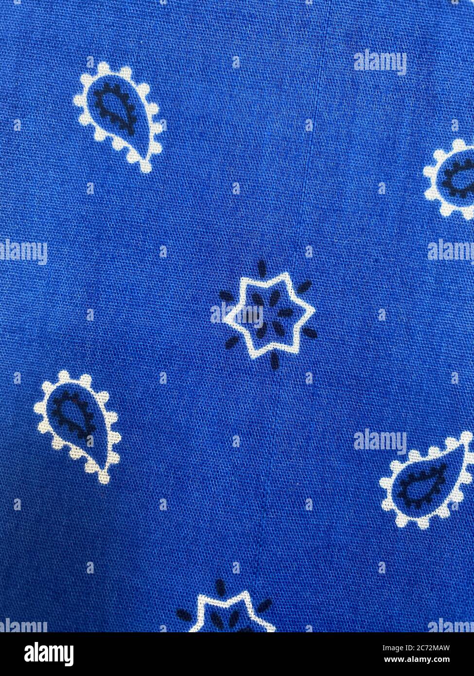 Bandana face mask hi-res stock photography and images - Alamy