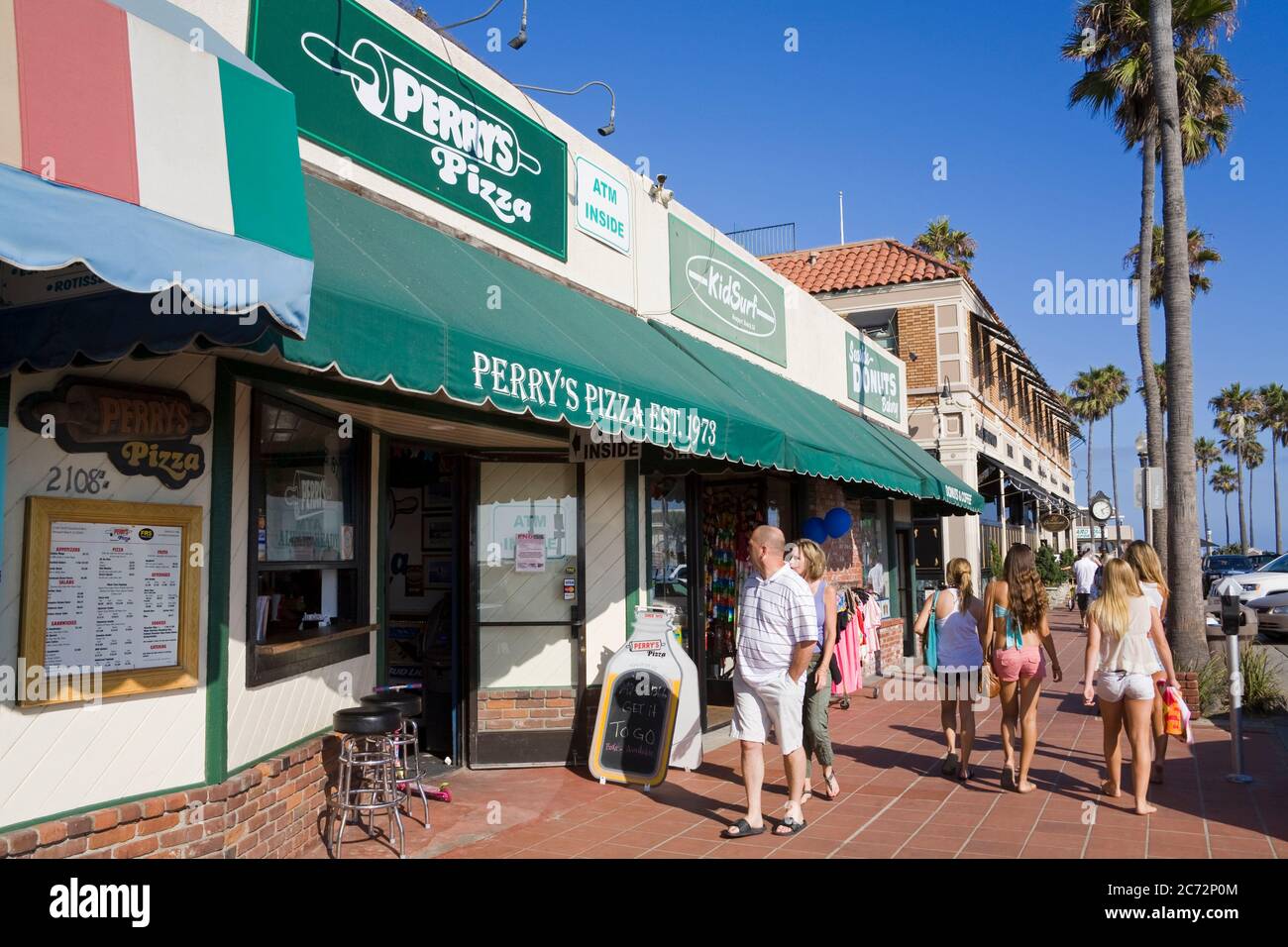 Stores newport beach hi-res stock photography and images - Alamy