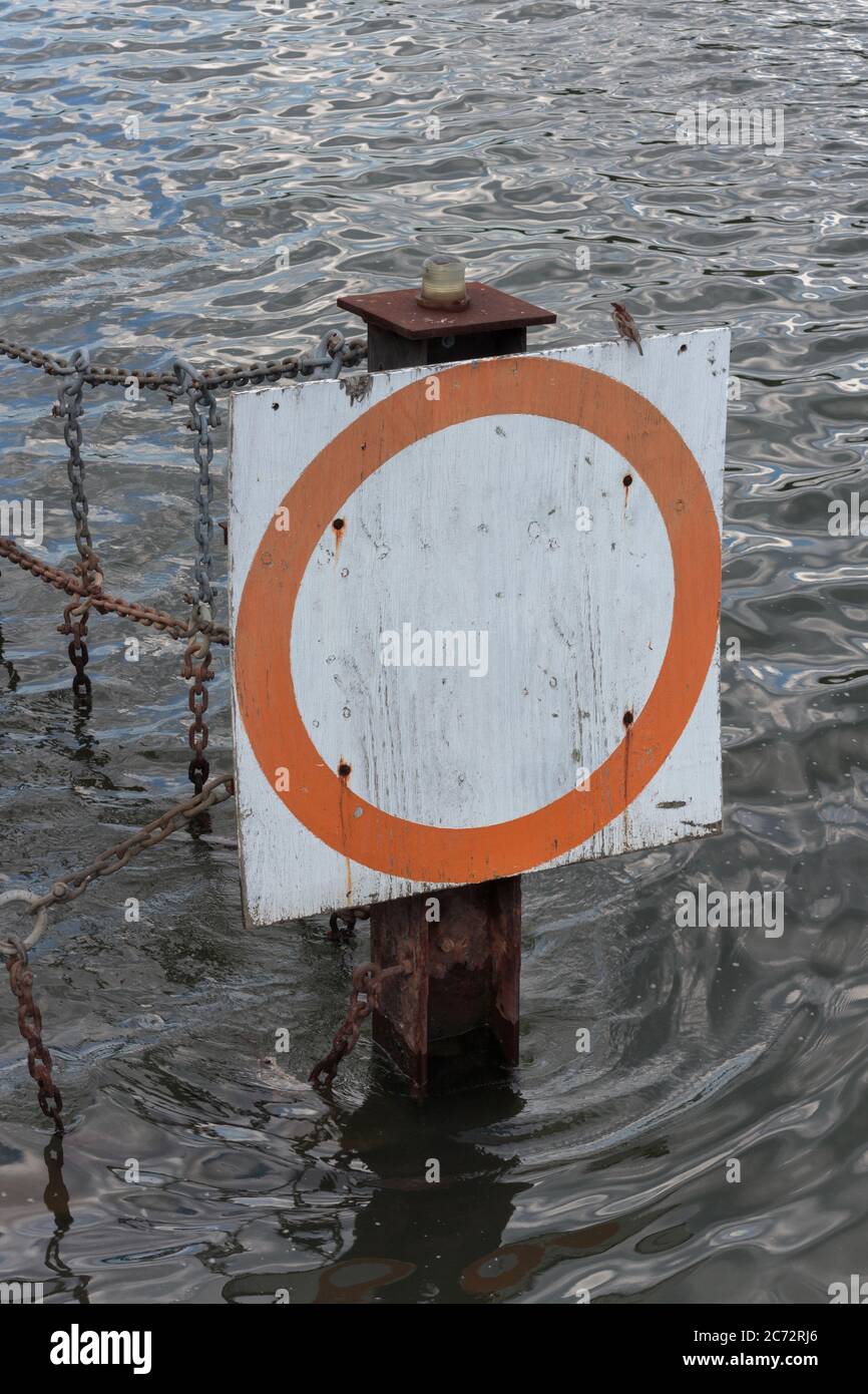 Harlem sign hi-res stock photography and images - Alamy