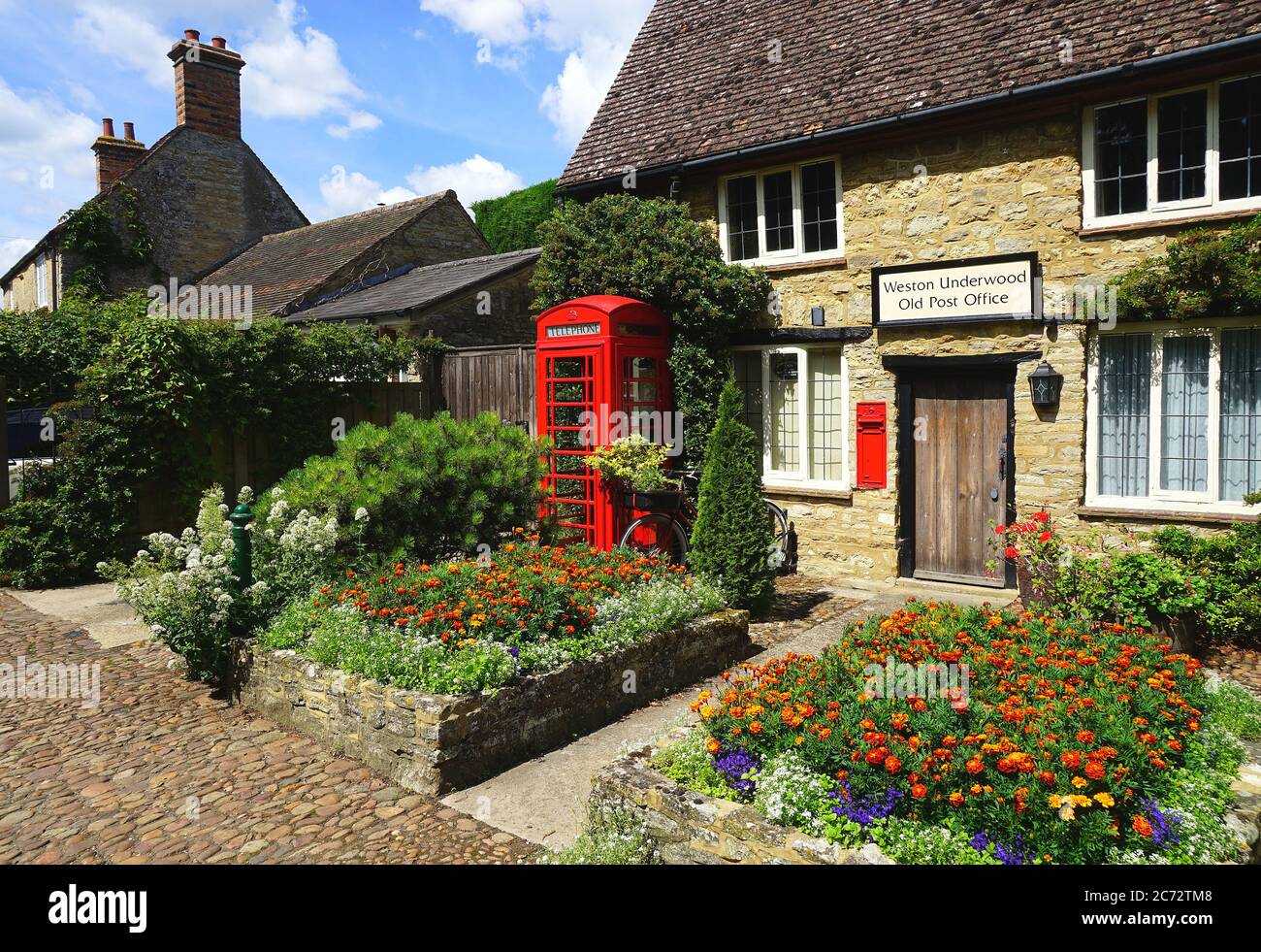 Old post office cottage hi-res stock photography and images - Alamy