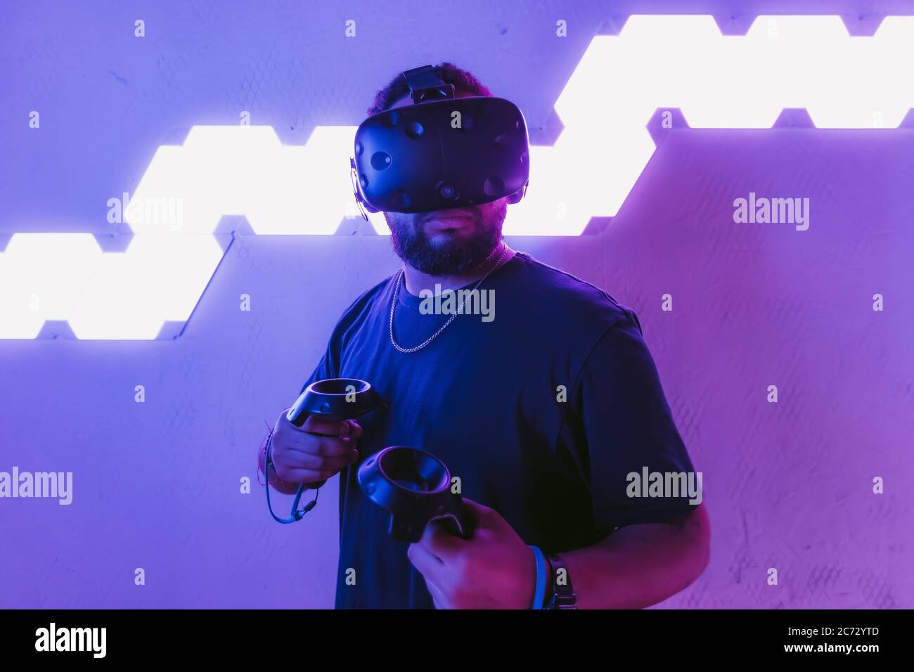 Helmet virtual man purple hi-res stock photography and images - Alamy