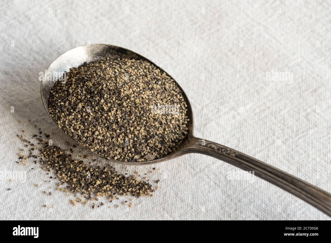 Freshly ground pepper hi-res stock photography and images - Alamy
