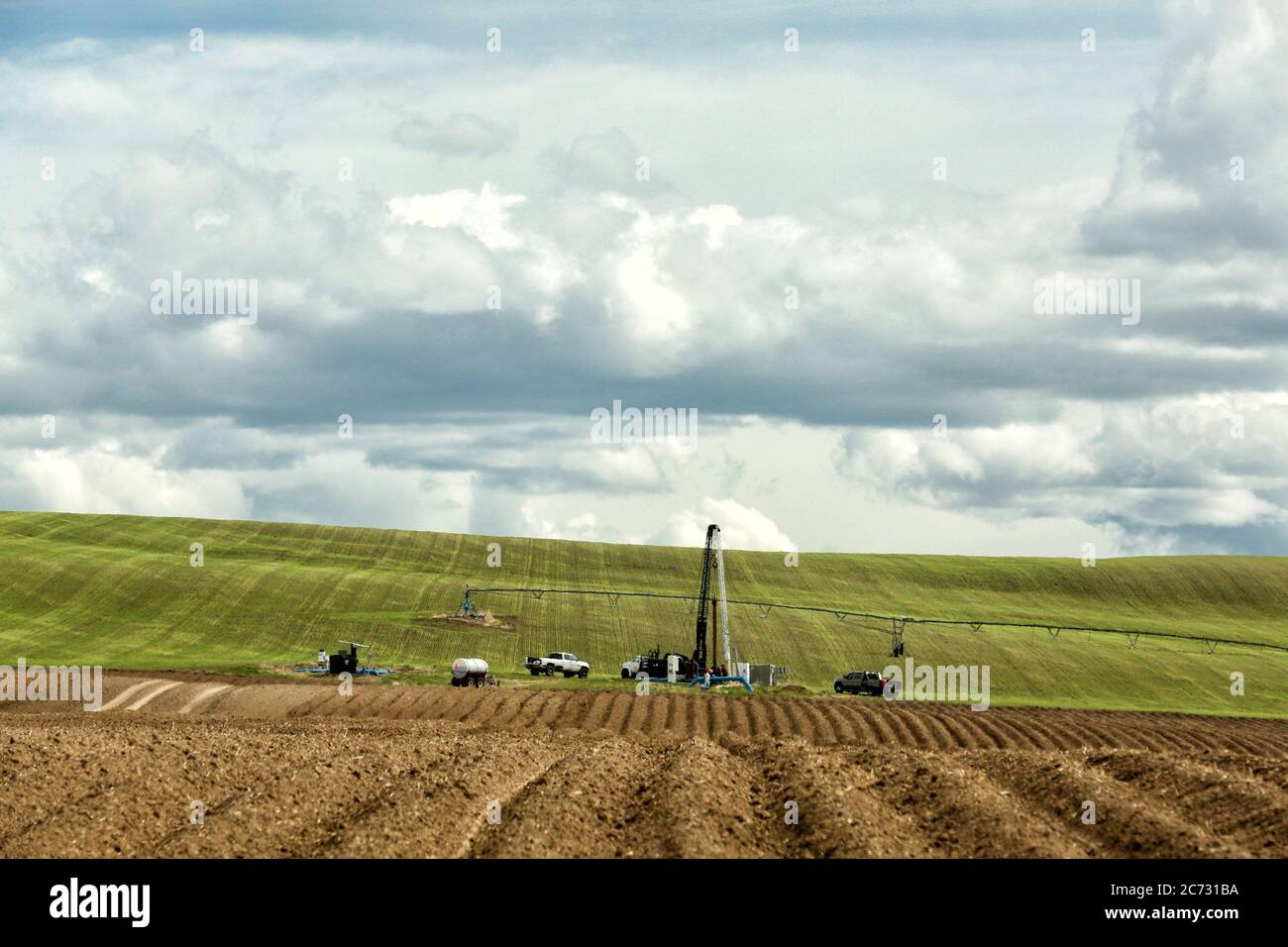 Drilling rig hi-res stock photography and images - Alamy