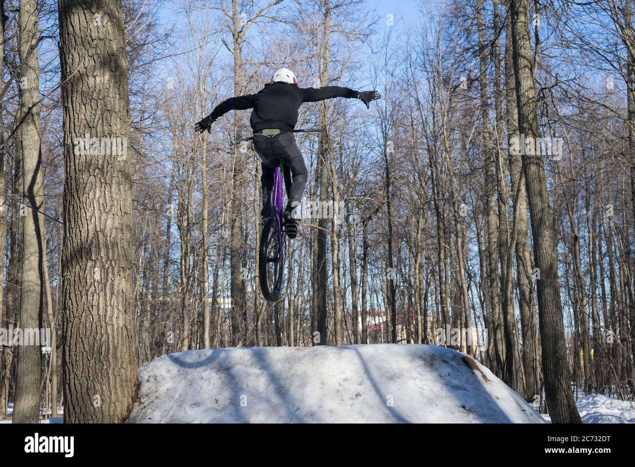 Mountain Bike Dirt Jump Trick High Resolution Stock Photography and ...