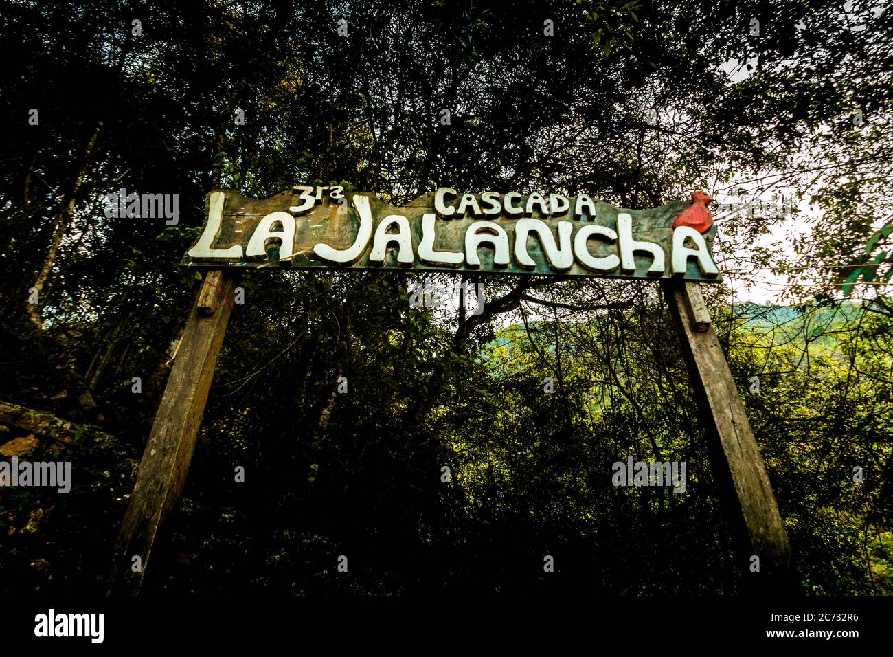 Cascada de la selva tropical hi-res stock photography and images - Alamy