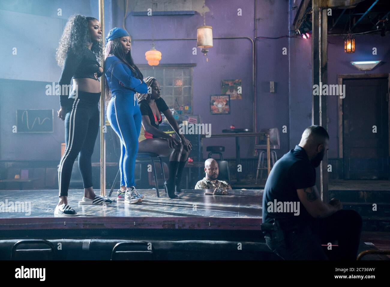 P-VALLEY, standing from left: Brandee Evans, Chinet Scott; background ...