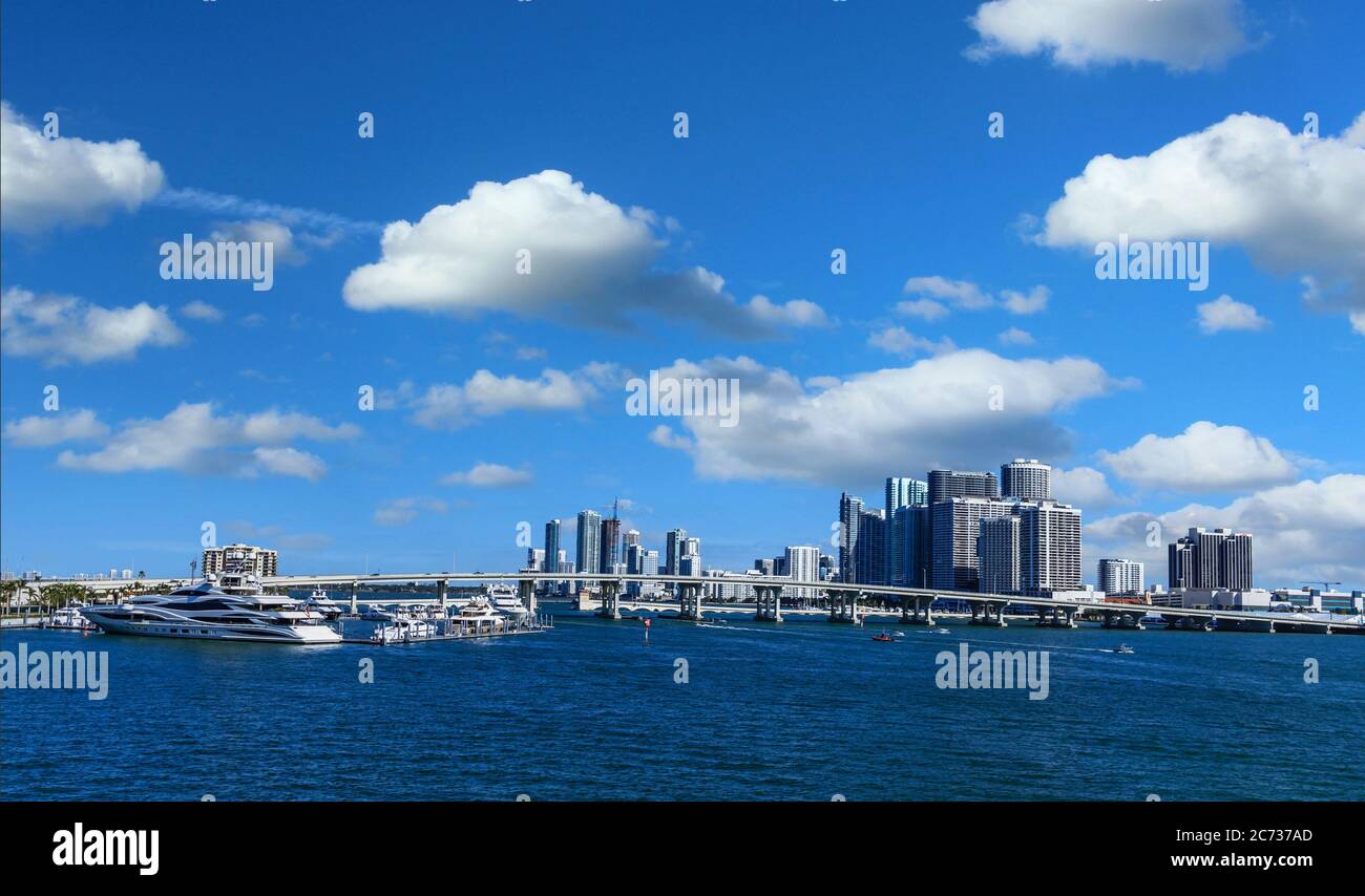 Biscayne bay skyline hi-res stock photography and images - Alamy