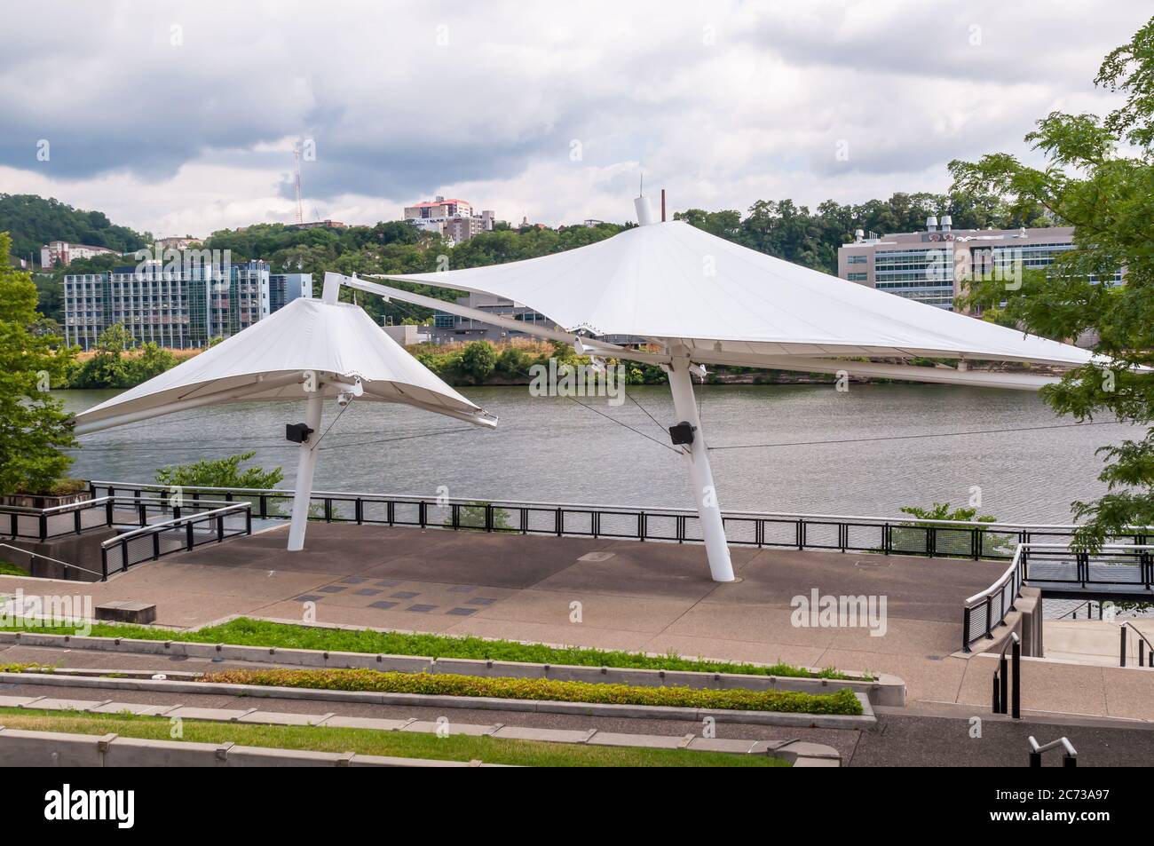 South shore riverfront park hi-res stock photography and images - Alamy