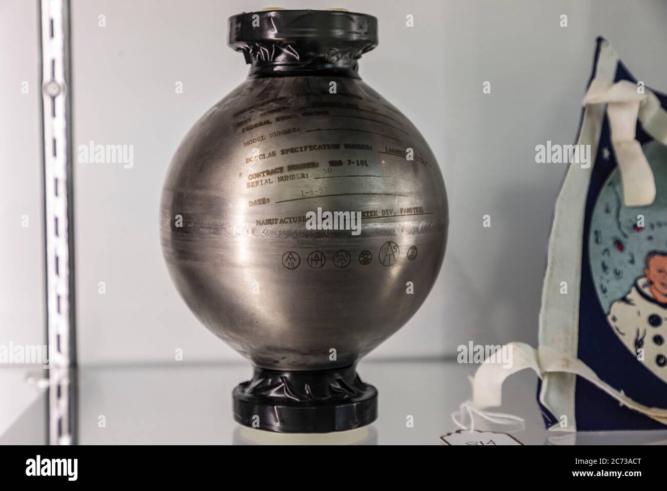 Apollo 13 rocket hi-res stock photography and images - Alamy