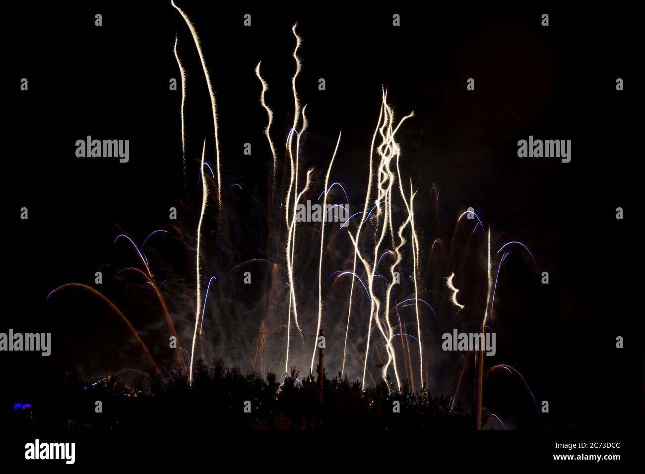 Fireworks, festivities, finale, 4th of July, Independence Day, Guy ...