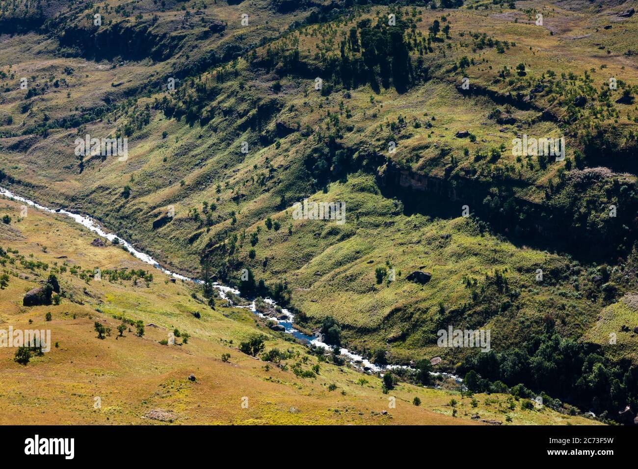 Drakensberg, Didima gorge and mountains, Cathedral Peak, Giants Castle ...