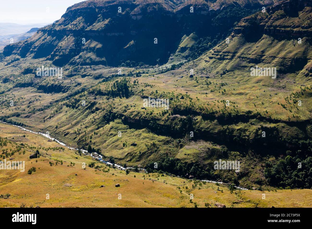 Drakensberg, Didima gorge and mountains, Cathedral Peak, Giants Castle ...
