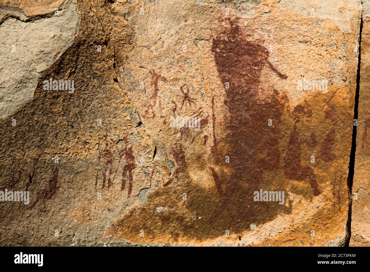 Drakensberg, "Battle Cave" rock art site, bushman rock paintings ...
