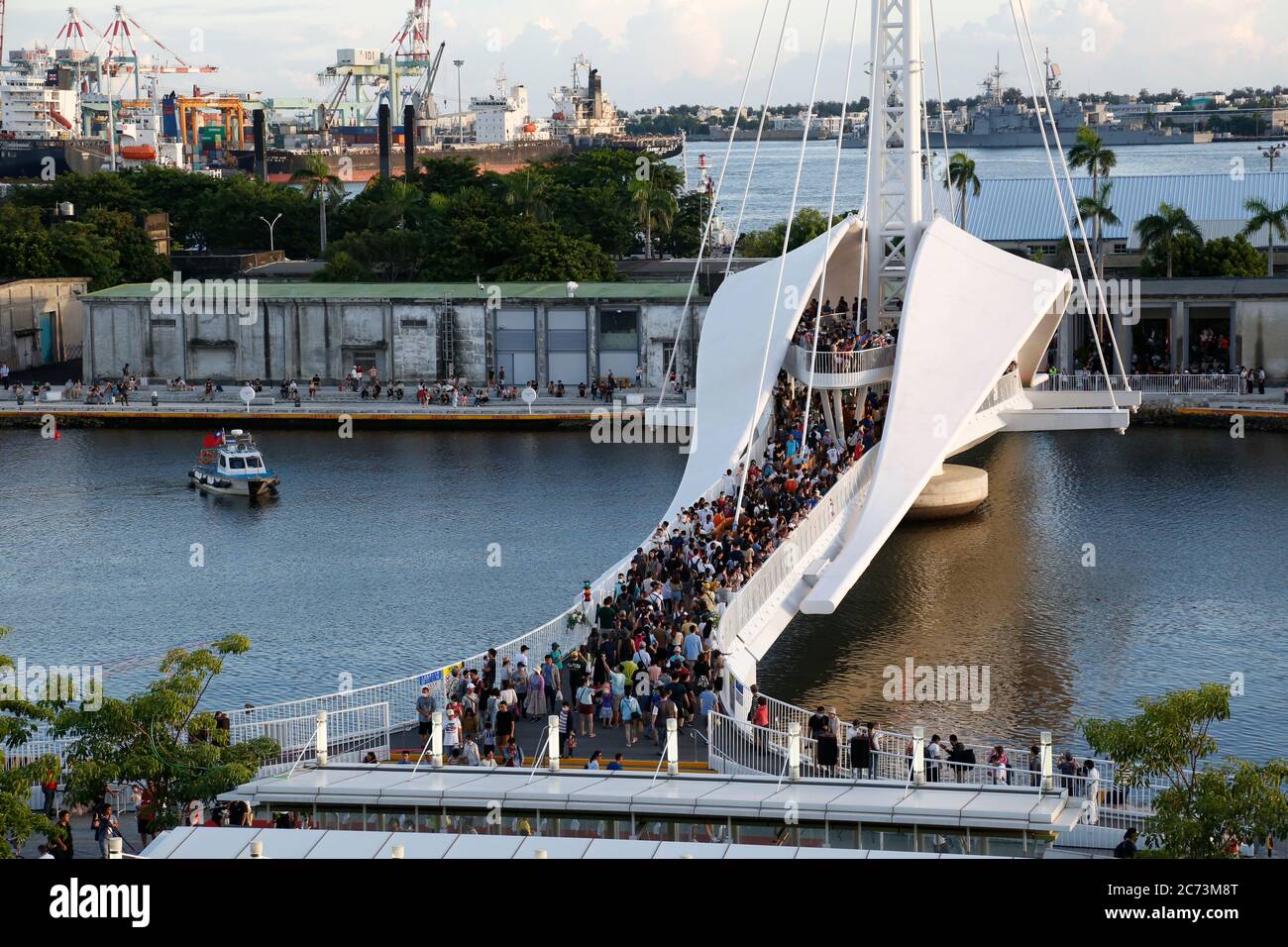 Horizontal rotation bridge, Kaohsiung Port Stock Photo - Alamy