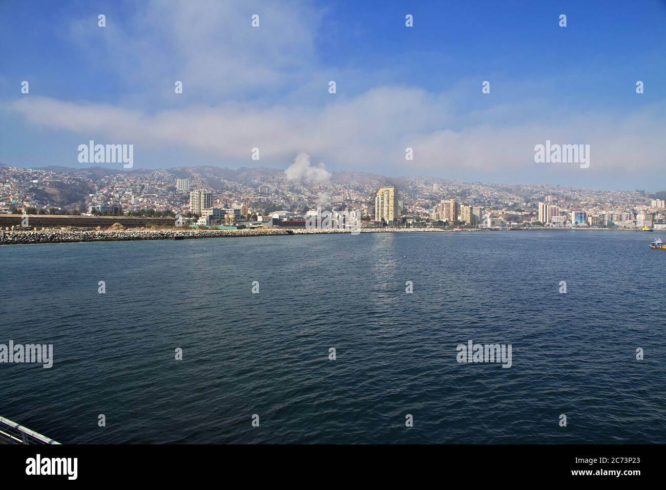 The view on Valparaiso, Pacific coast, Chile Stock Photo - Alamy