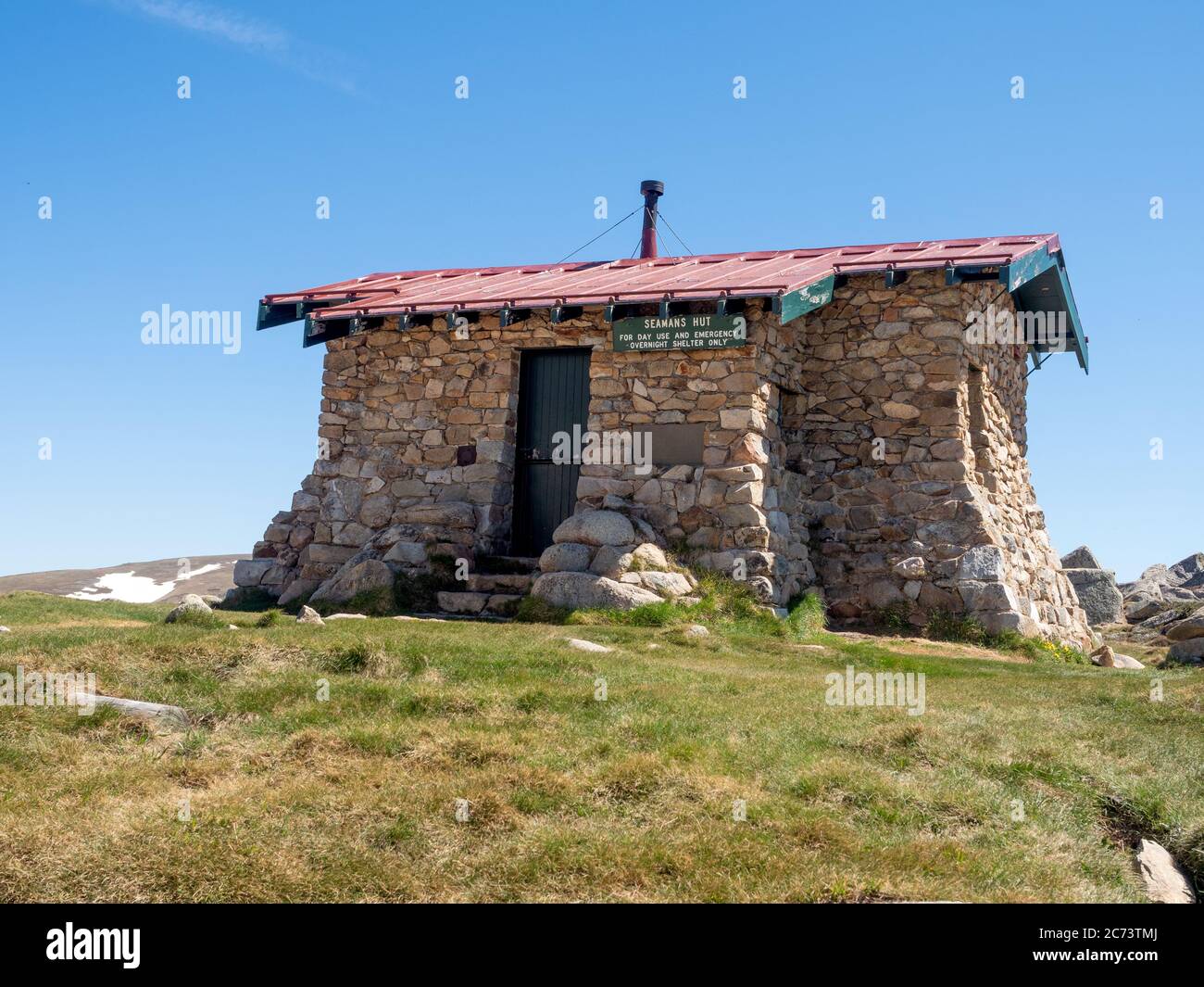 Seamans Hut along the trail from Charlotte's Pass to Mount Kosciuszko ...