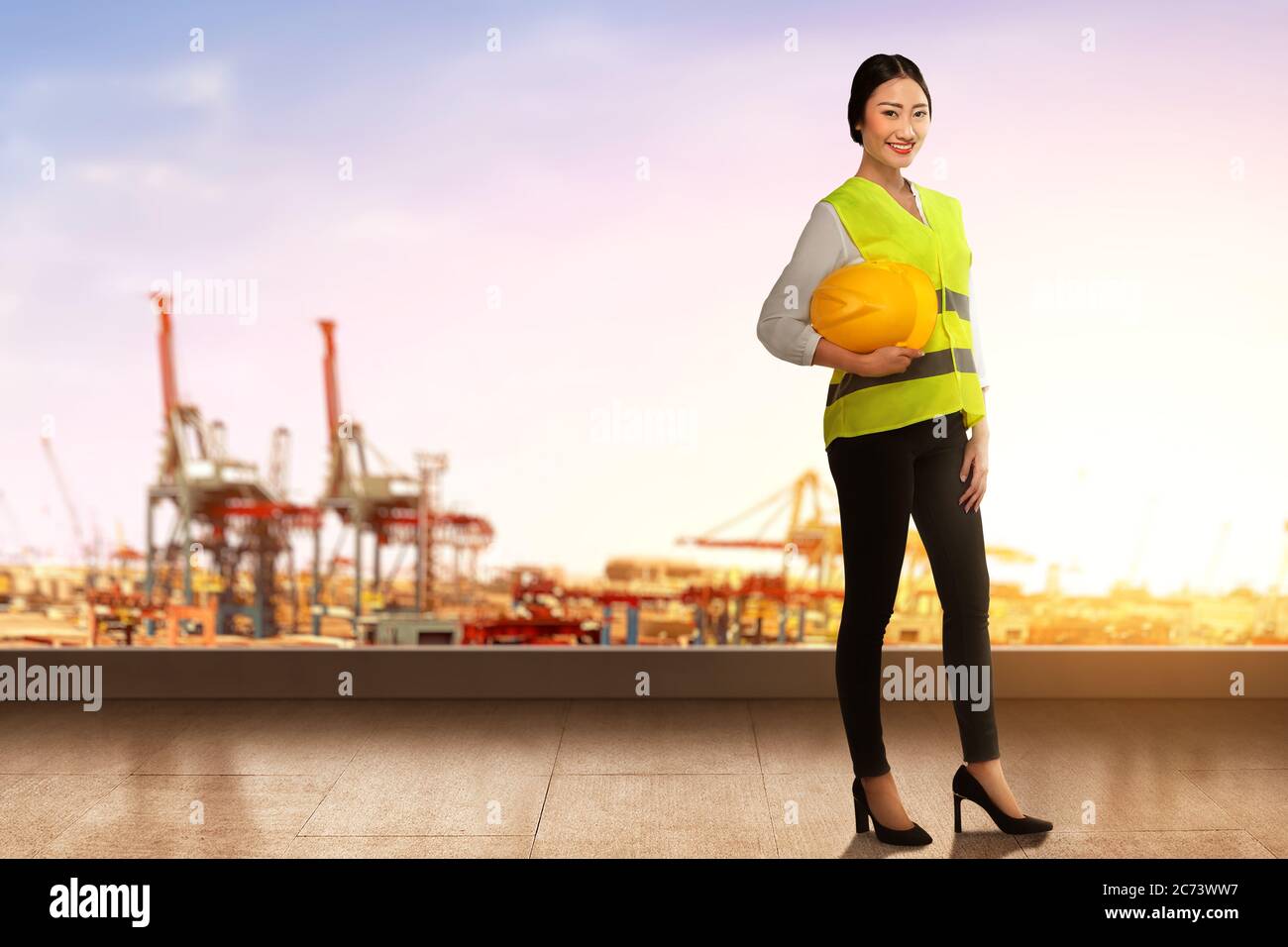 Female thai construction worker hi-res stock photography and images - Alamy