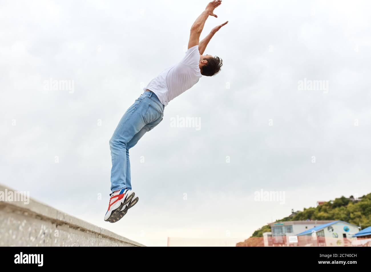 In the back the fly building hi-res stock photography and images - Alamy