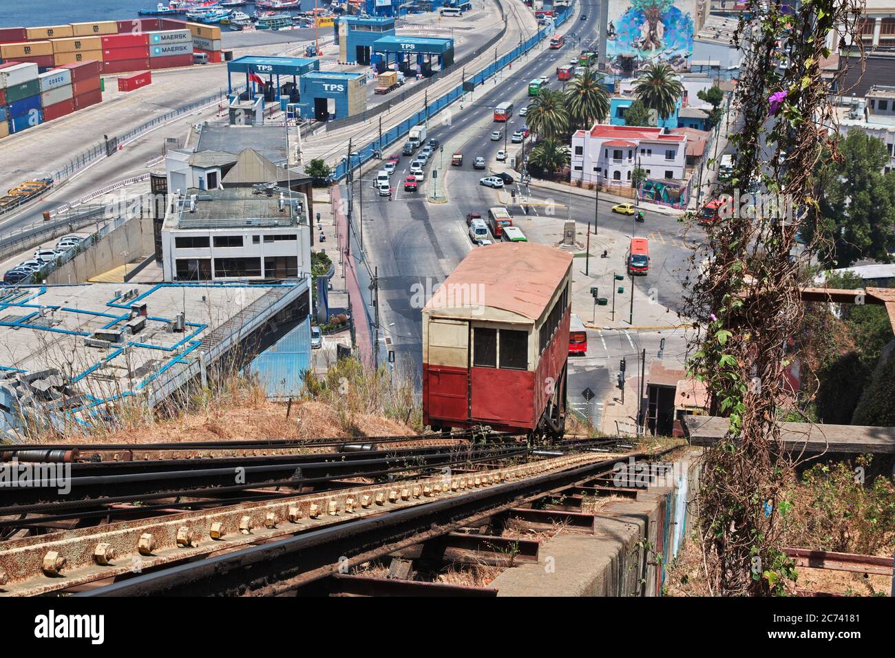 The vintage funicular in Valparaiso, Pacific coast, Chile Stock Photo ...