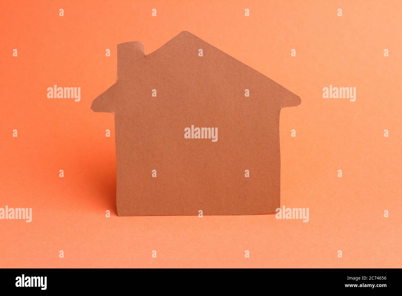Cardboard model architecture hi-res stock photography and images - Alamy