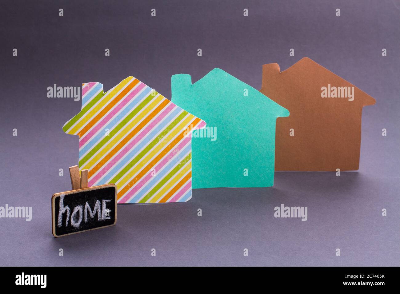 Cardboard houses hi-res stock photography and images - Alamy