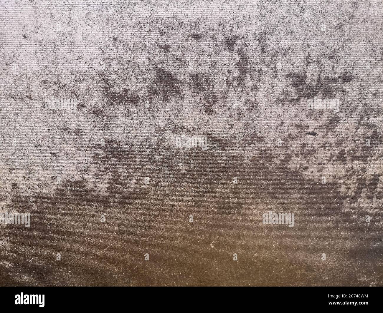Concrete wall with chipping paint hi-res stock photography and images ...