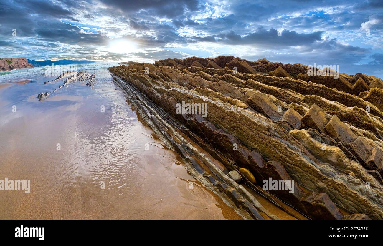 Steeply-tilted Layers of Flysch, Flysch Cliffs, Basque Coast UNESCO ...