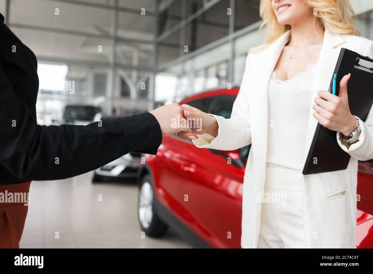 Client close hi-res stock photography and images - Alamy