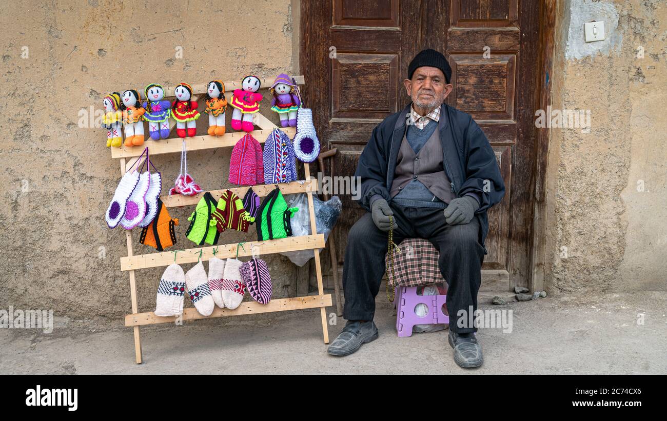 Persian crafts hi-res stock photography and images - Alamy