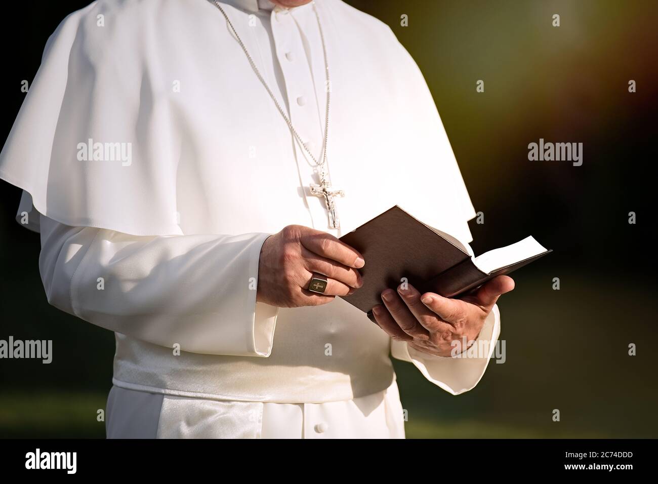 Chaplain reading the bible hi-res stock photography and images - Alamy