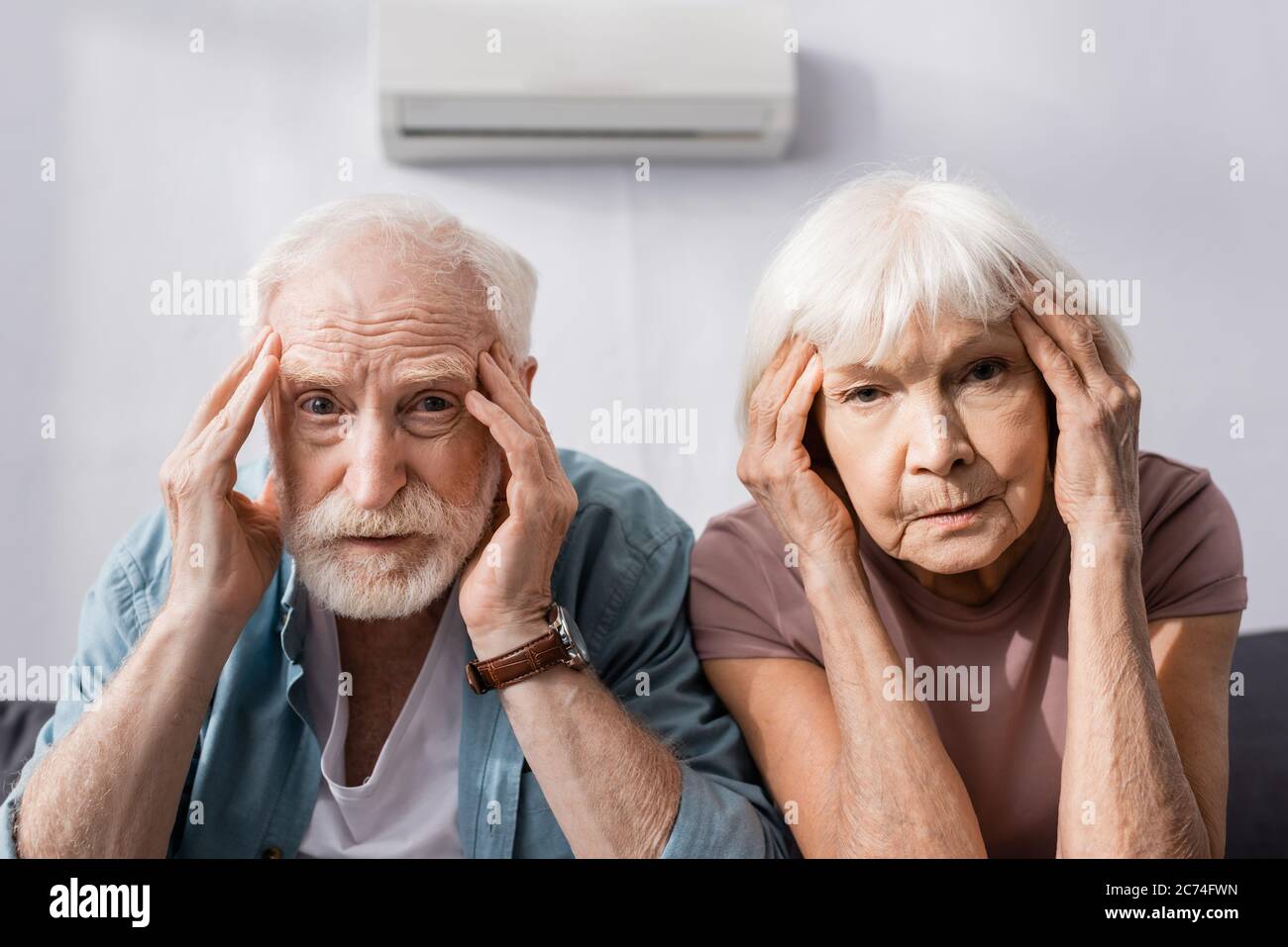 Elderly people suffering from heat hi-res stock photography and images ...
