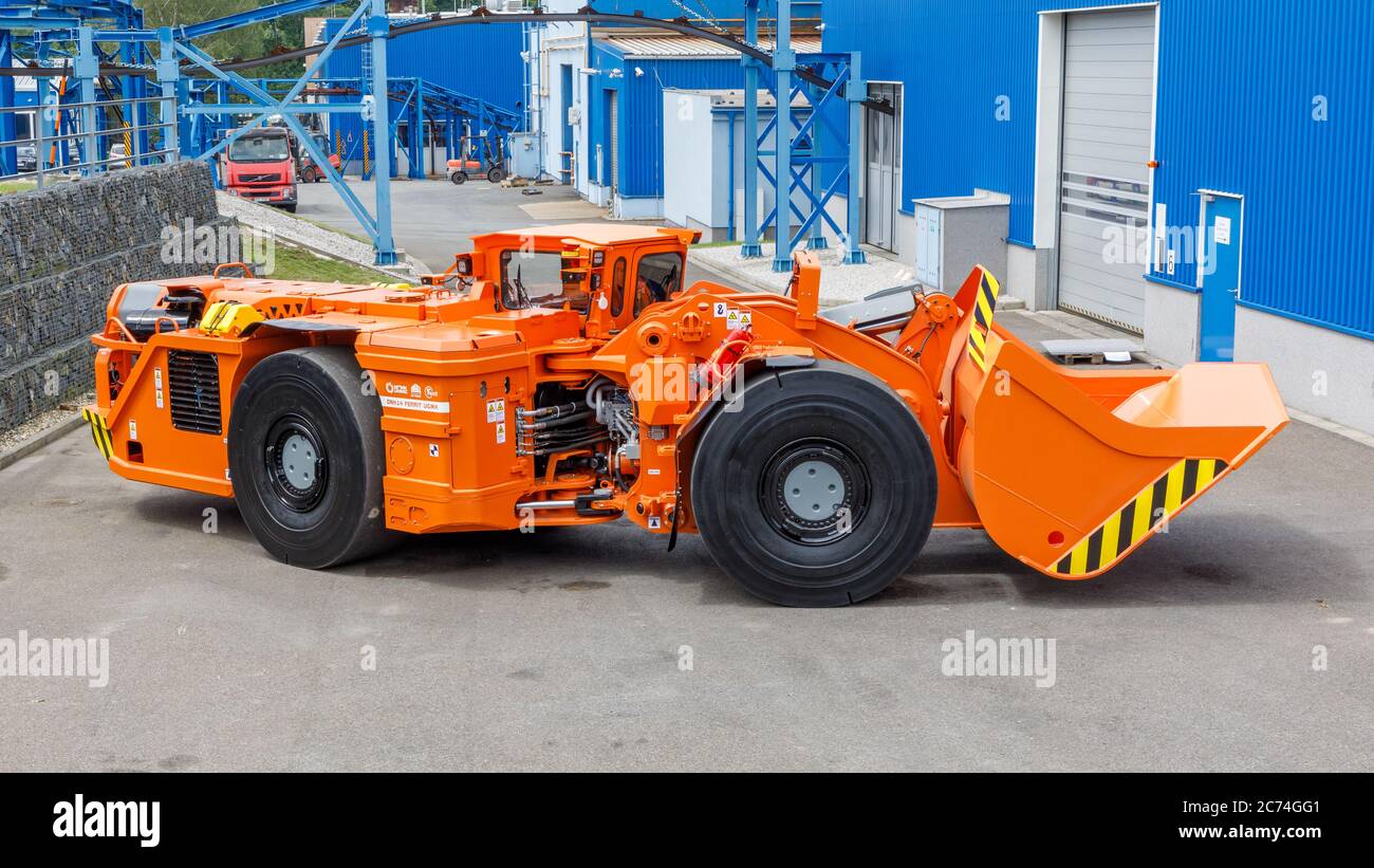 Load haul dump hi-res stock photography and images - Alamy