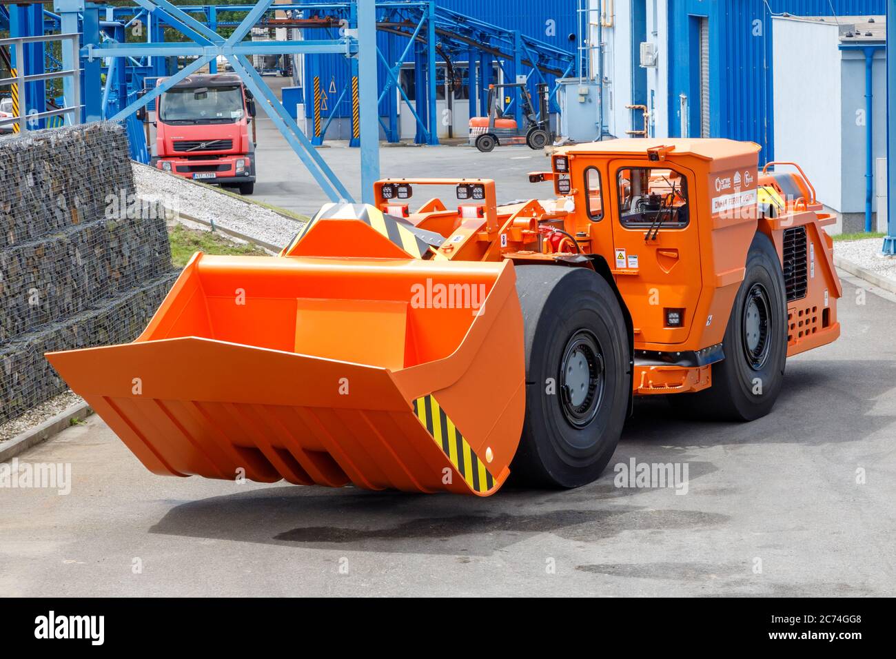 Load haul dump hi-res stock photography and images - Alamy