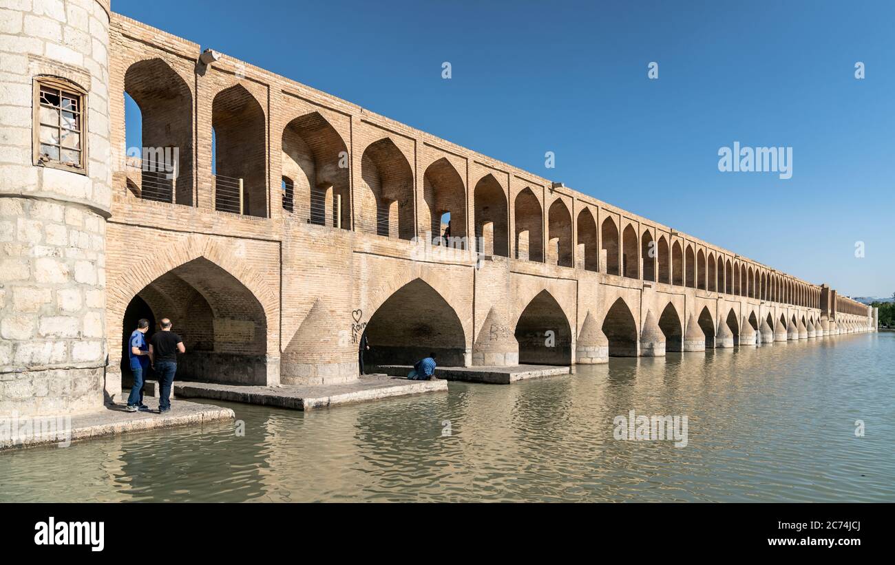 Siosepol bridge 33 arches hi-res stock photography and images - Alamy