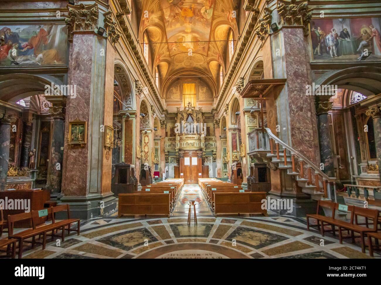 Roch churches hi-res stock photography and images - Alamy