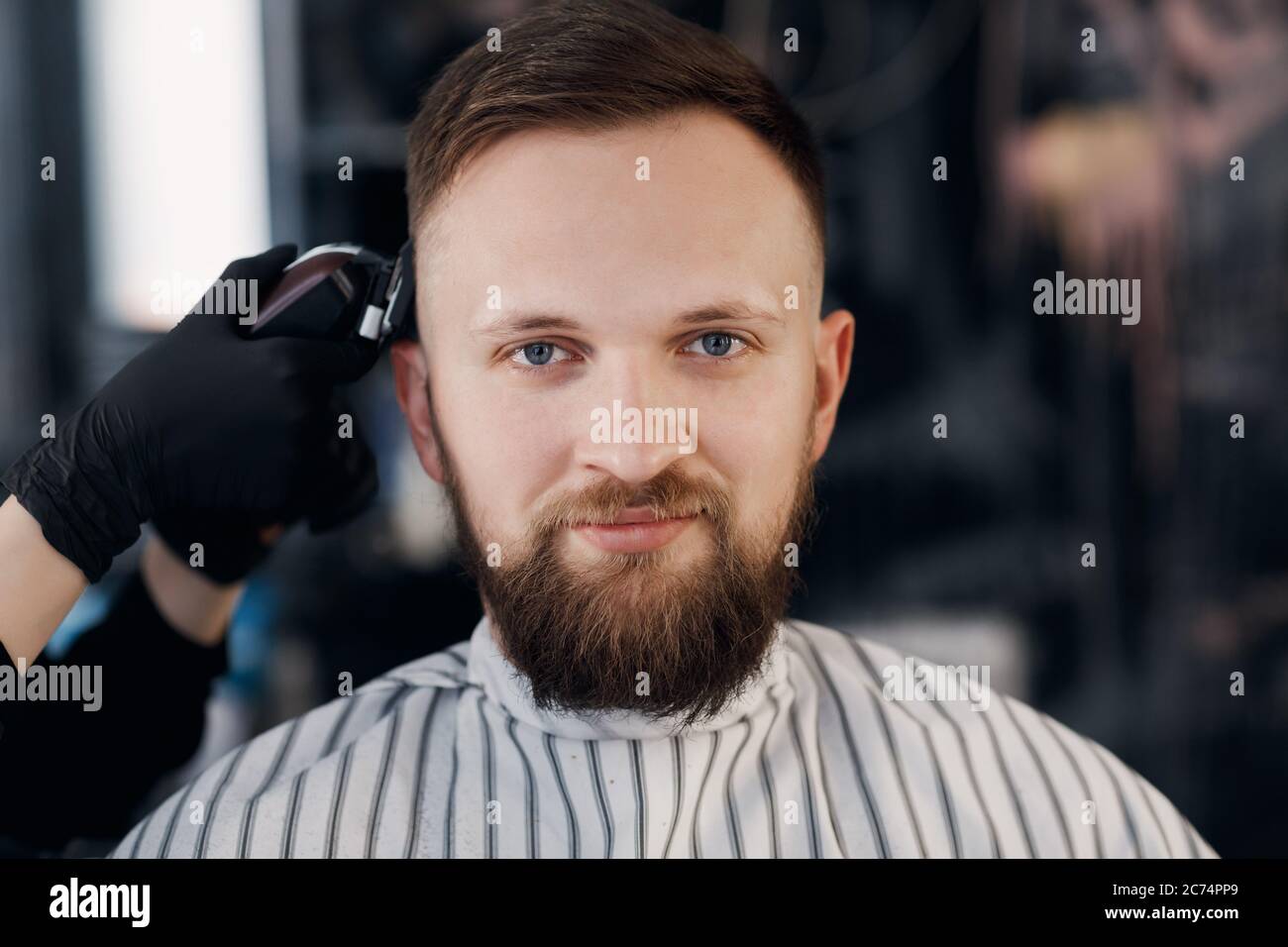 Barbershop man hi-res stock photography and images - Alamy