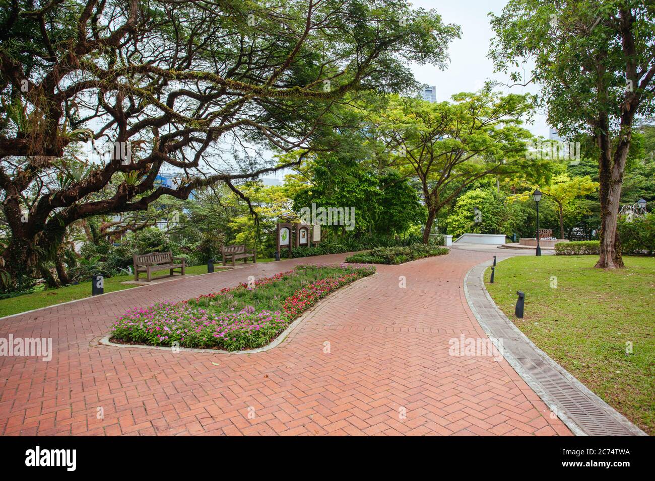 Fortress singapore hi-res stock photography and images - Alamy