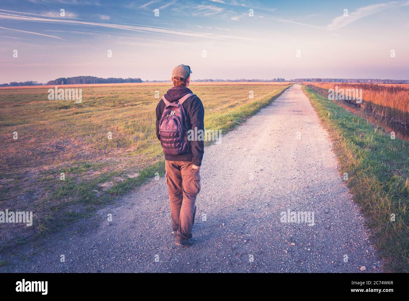 Person backpack back view hi-res stock photography and images - Alamy